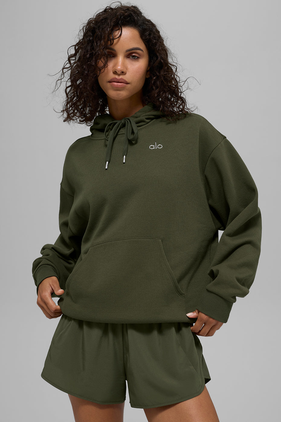 Alo Yoga Accolade Hoodie - Green Olive | Editorialist